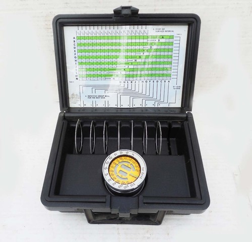 VINTAGE SCUBA DIVING AQUATECH VANGUARD NO-DECOMPRESSION MONITOR IN CASE ...