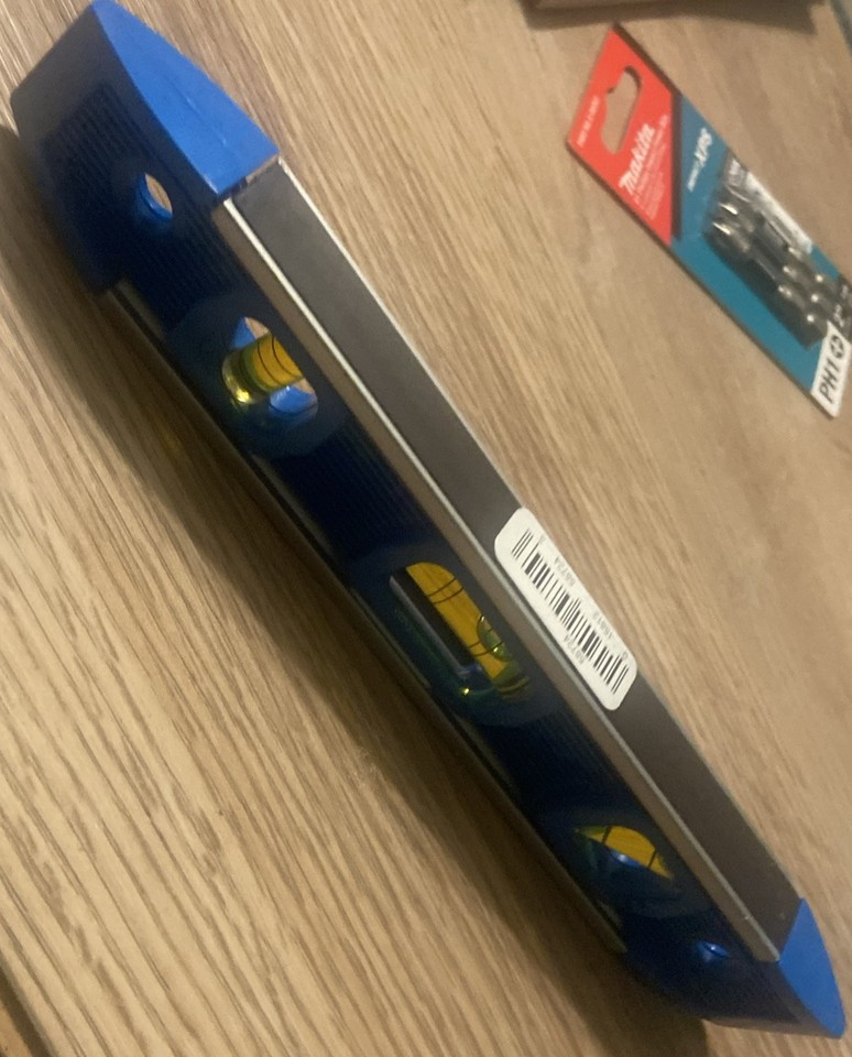 Empire 581-9 9-Inch Dark Blue Aluminum-Sided Dark Blue Torpedo Level ...