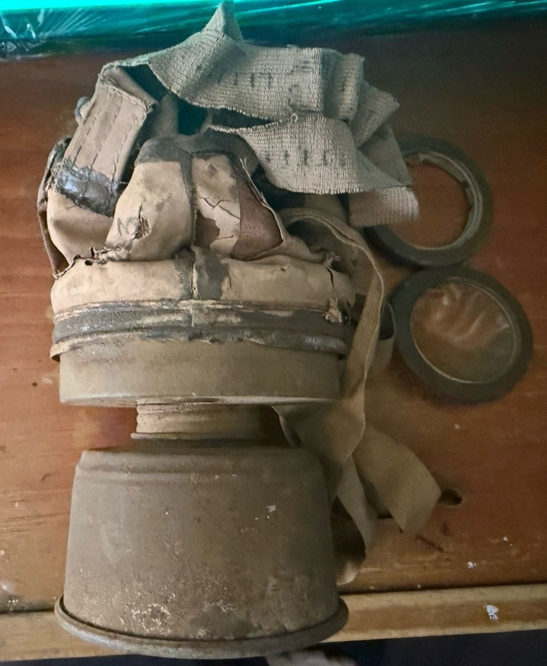 WW1 Belgian Gas Mask And Canister | eBay