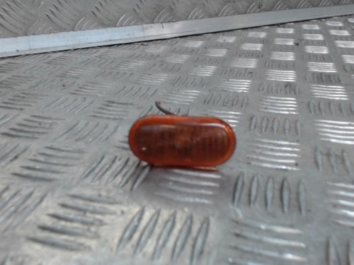 8200257684 - Repetiteur clignotant avant gauche (Feux) CLIO 2 PHASE 1/R ...