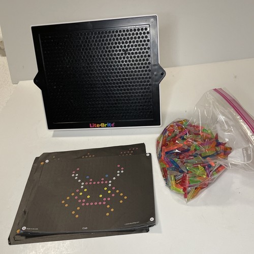 Lite-Brite Ultimate Classic Toy 4 Lighting Patterns Sheets Pegs Basic ...