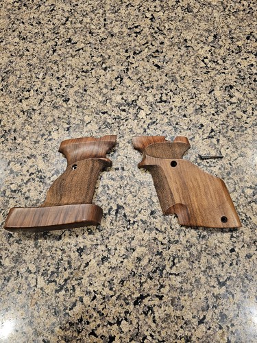 KN Nill Griffe High Standard Military Grip Target Grips. Medium -Right ...