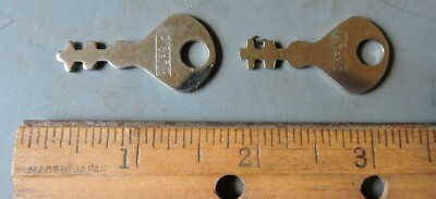 2 LONG LOCK LUGGAGE KEYS P-BURG VA. or PADLOCK KEYS LONG LOCK Co ...