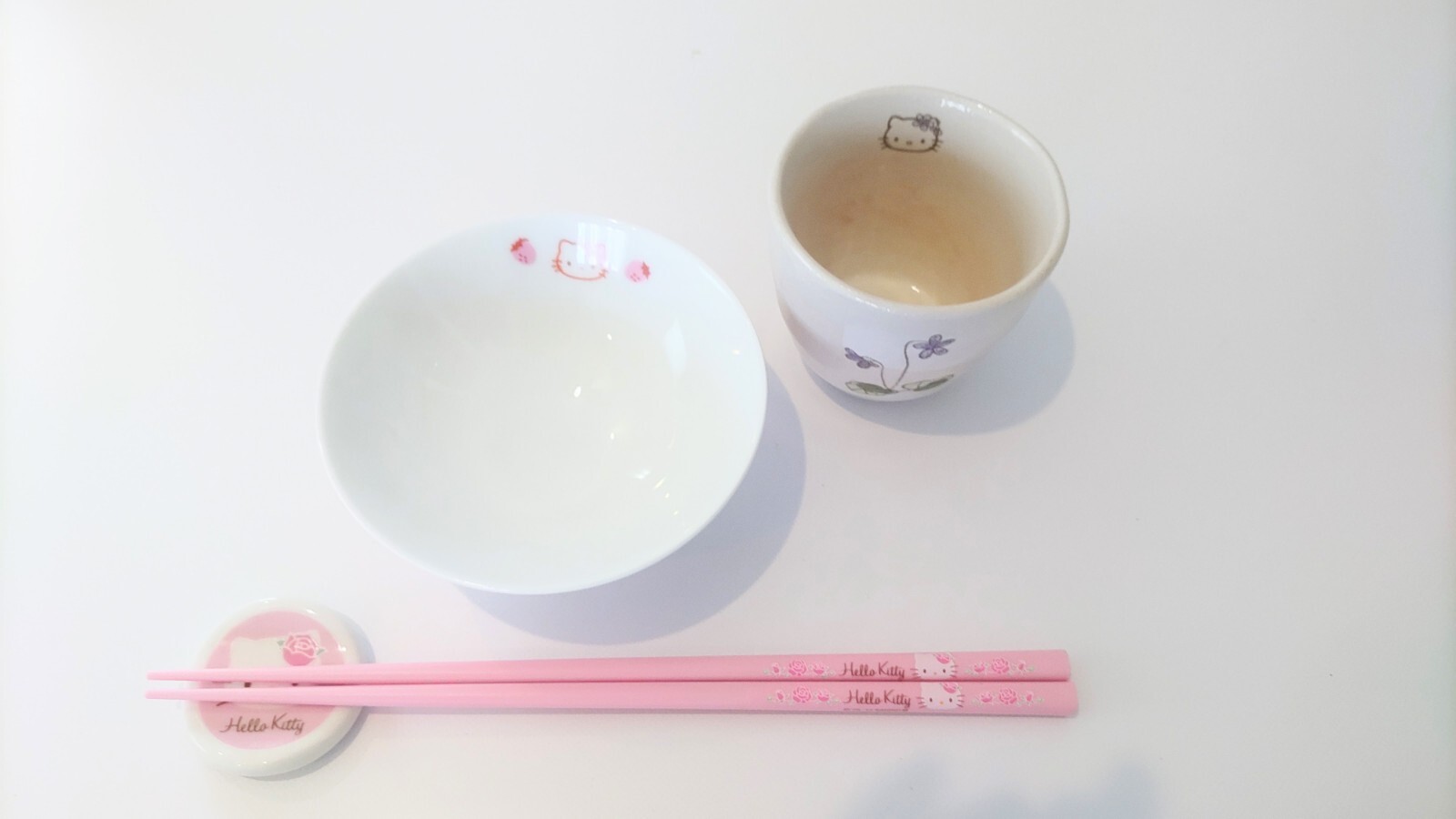 Sanrio Hello Kitty Chawan Hashi Yunomi Set of 2 Free Shipping | eBay