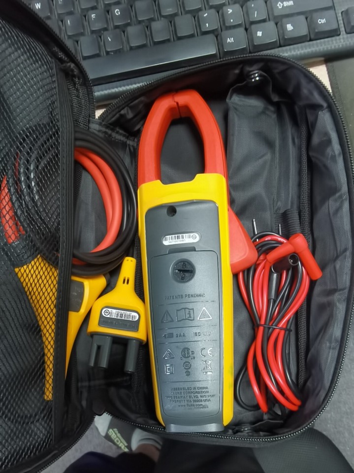 cx/FLUKE 376 True RMS AC/DC Clamp Meter with Iflex Cable, Leads and ...