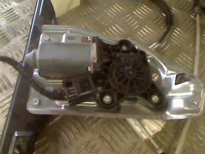 Leve vitre electrique avant gauche MERCEDES CLASSE C 203 2037201546 | eBay