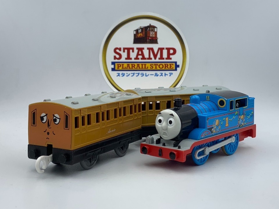 Tomy Trackmaster Plarail Shocked Thomas the Tank Engine with Annie ...