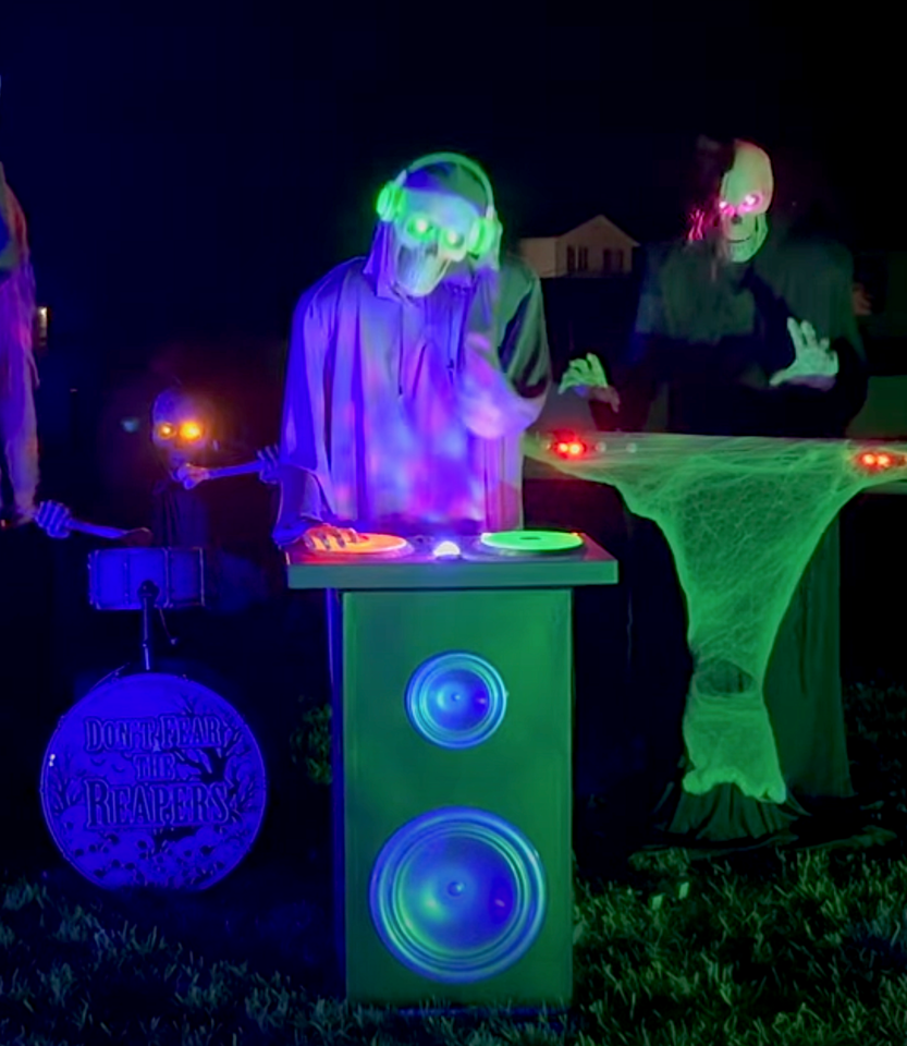 Haunted Living 5.5Ft Bluetooth Reaper DJ Skeleton Animatronic | eBay