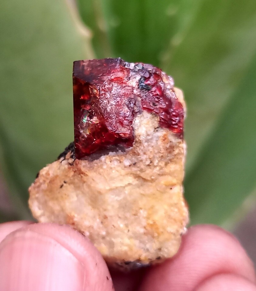 100% natural red ZIRCON crystal in matrix 17g specimen Afghanistan _ 30 ...