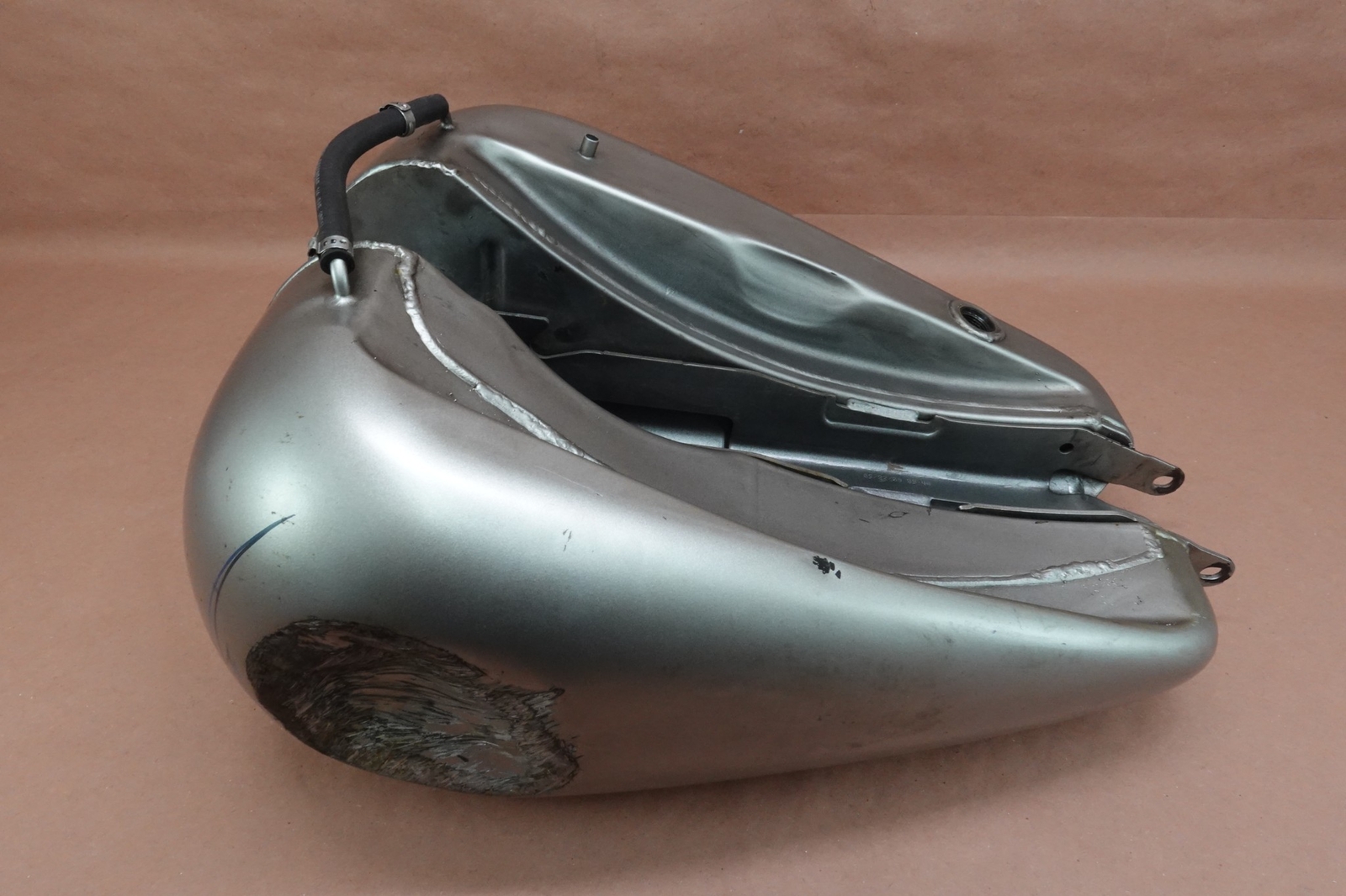 2008-2013 Harley Davidson Dyna Fat Bob FXDF Gas Tank Fuel Cell Petrol ...