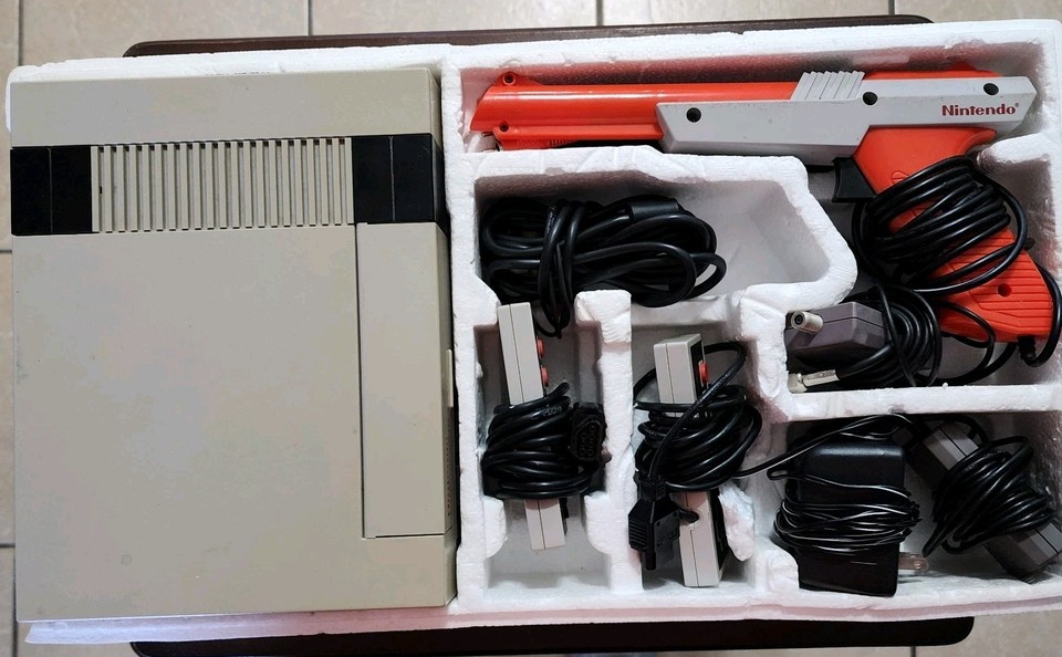 Nintendo NES Action Set System Near Complete In Box CIB See Details ...
