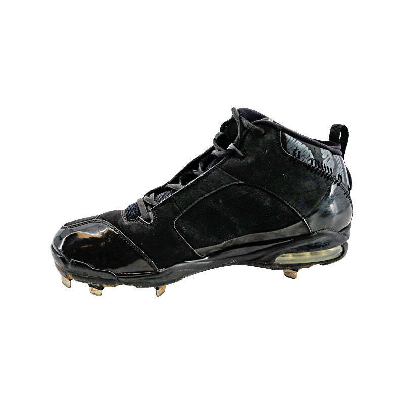 Derek Jeter Game Used Nike High Top Jordan DJ2 Jeter Cleat Derek Jeter Game Used Nike High Top Jordan DJ2 Jeter Cleat
