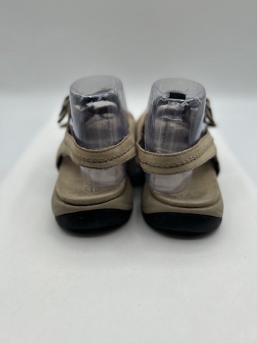 Clarks Springers Slingback Women's Sz 8.5M Beige Leather Flat Sandal ...