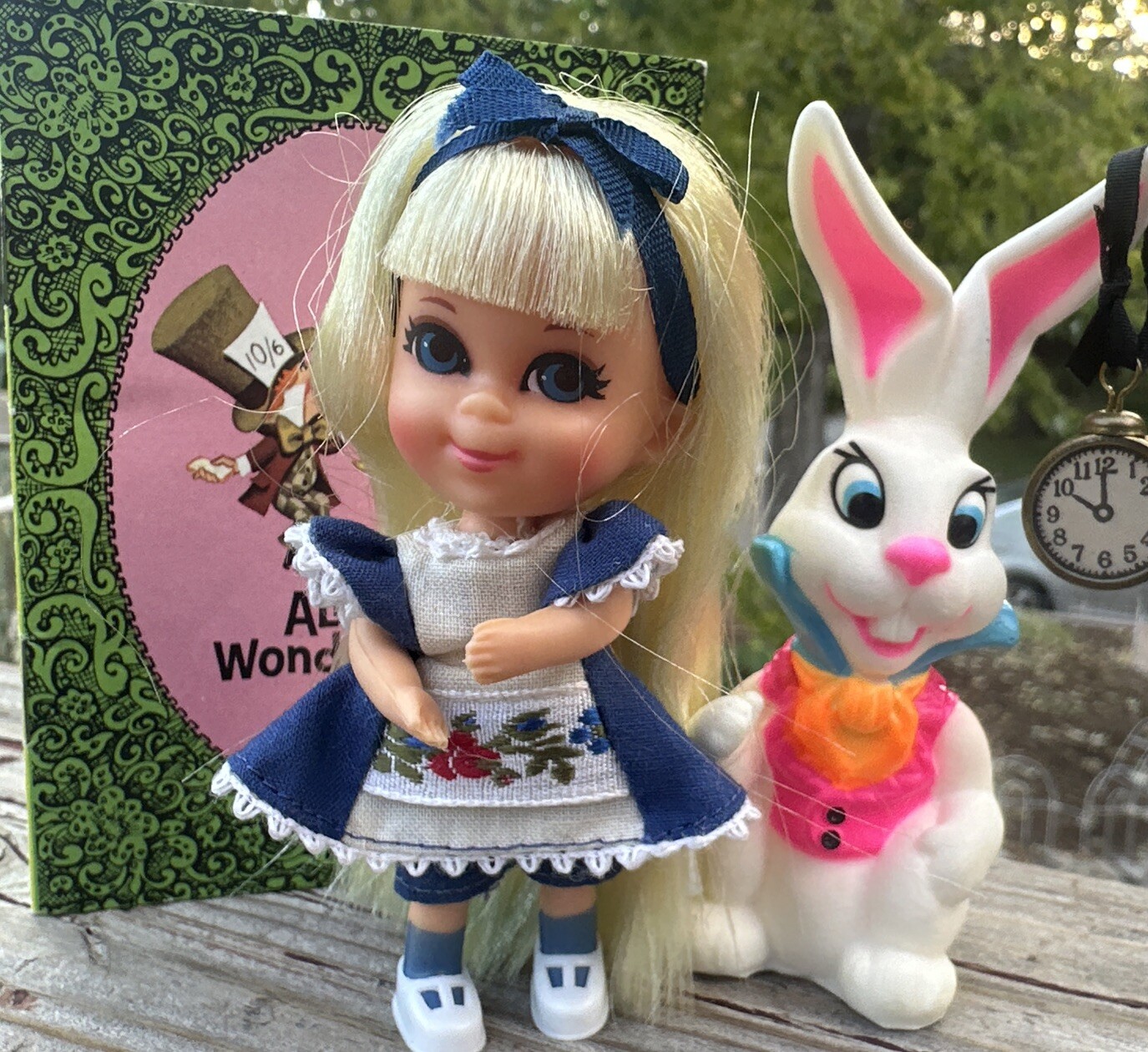 Liddle Kiddles ALICE IN WONDERLIDDLE W SCROLL CARTOON RABBIT CLOCK COMB ...