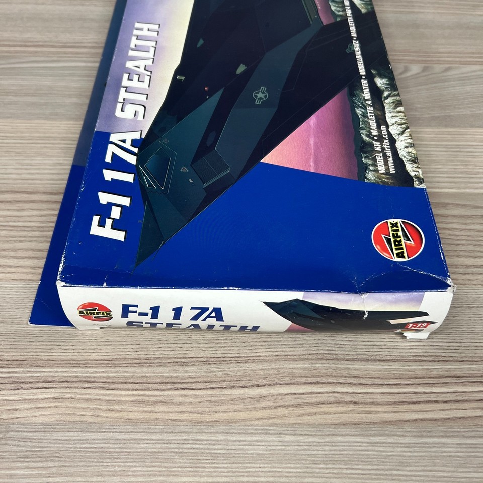 F-1 17A Stealth Jet 1:72 Scala Modello Kit Airfix Volante Ore 75026 Con ...