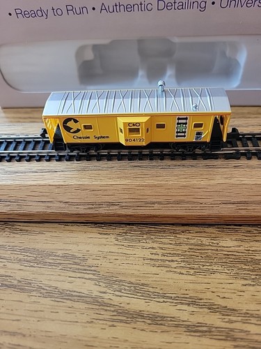 N scale Chessie System Window Bay Caboose #904122 By Walthers | eBay
