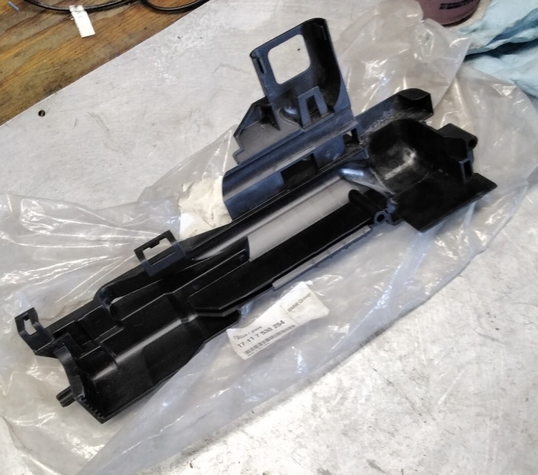 17117530254 99-06 BMW E46 3 Series Right Front Radiator Support Bracket ...