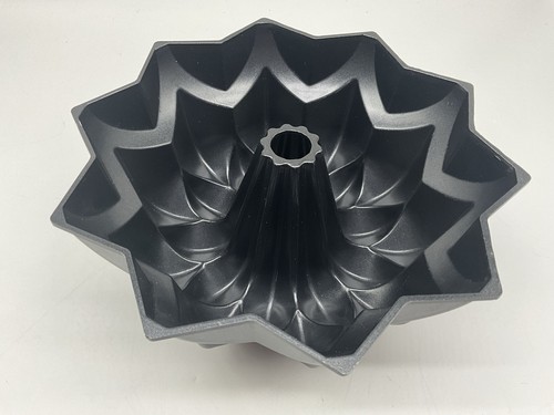 Nordic Ware Star Bundt Pan - Pro Cast Heavy Cast Aluminum - 10 Cup ...