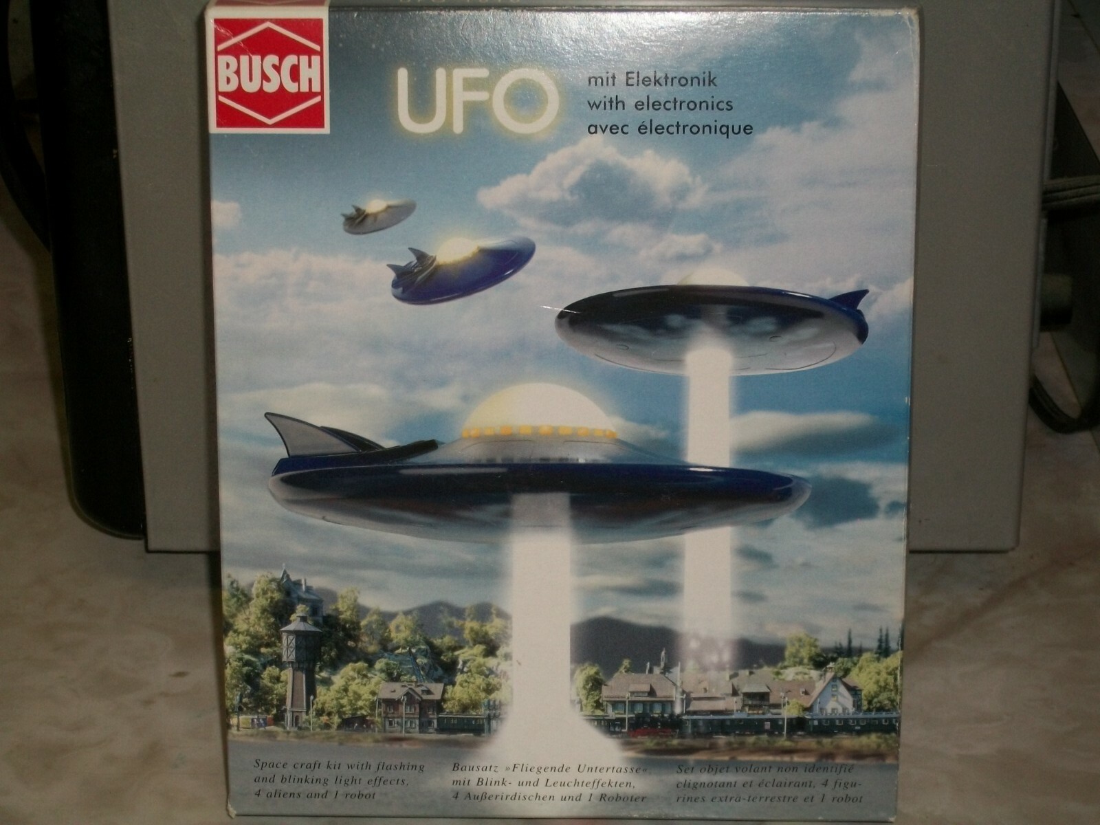 Busch HO Scale UFO w/flashing & Blinking Light Effects | eBay