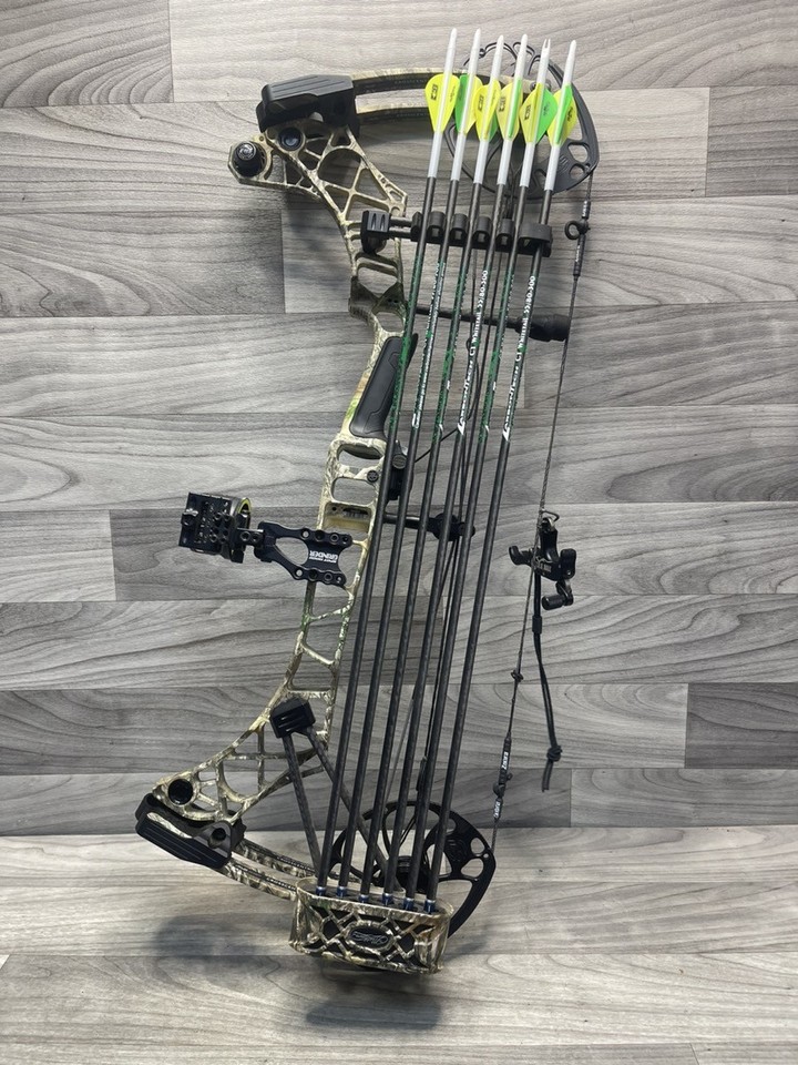 Mathews VXR 28 Compound Bow – Loaded! 60–70 lb Draw, Spot Hogg, Quiv ...