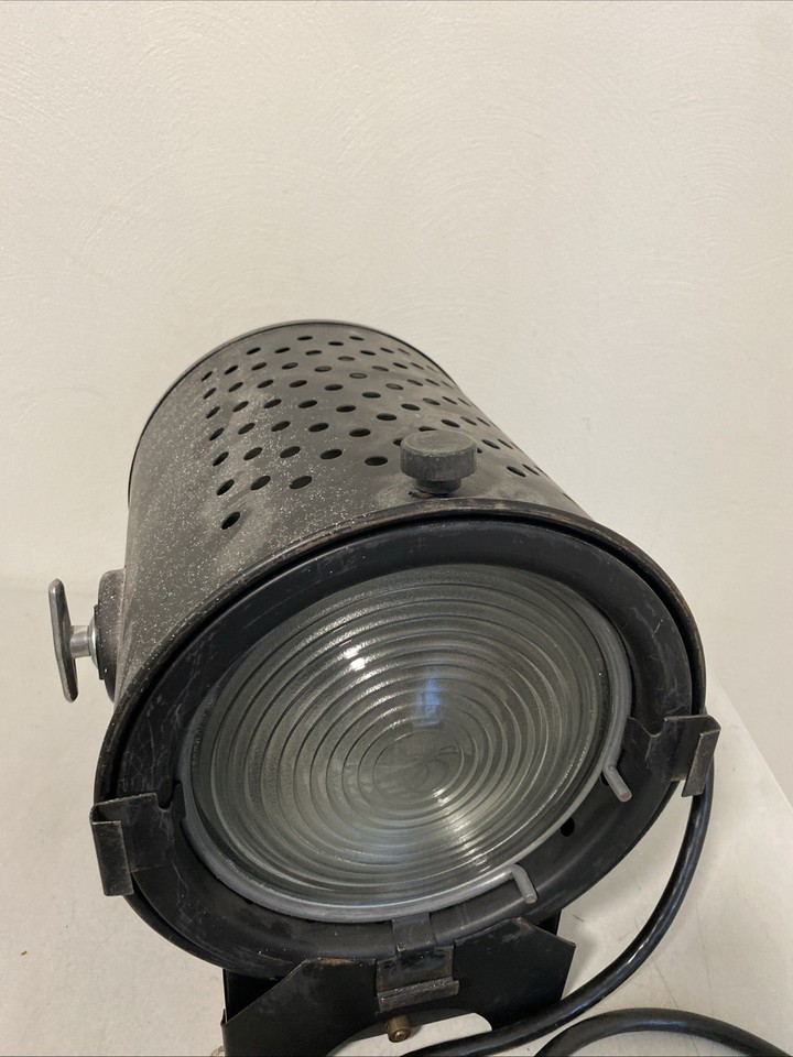 Altman 8" Fresnel 75Q Quartz Stage Light Lamp | eBay