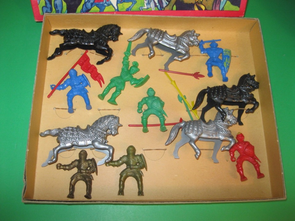 Vintage Lido Plastic Medieval Knights Original Box Weapons & Horses | eBay