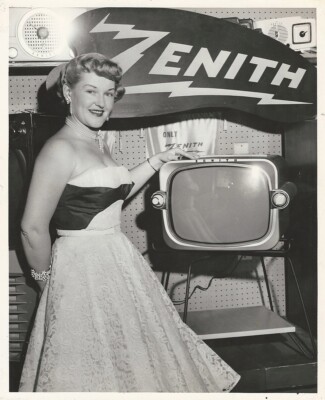 ZENITH TELEVISION REVEALS ITS NEW LOGO [ca. 1954] Promotional photo | eBay