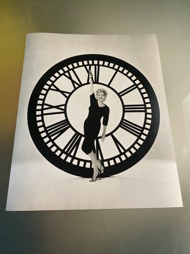 BETTE MIDLER 8 X 10 Clock Press Photo | eBay