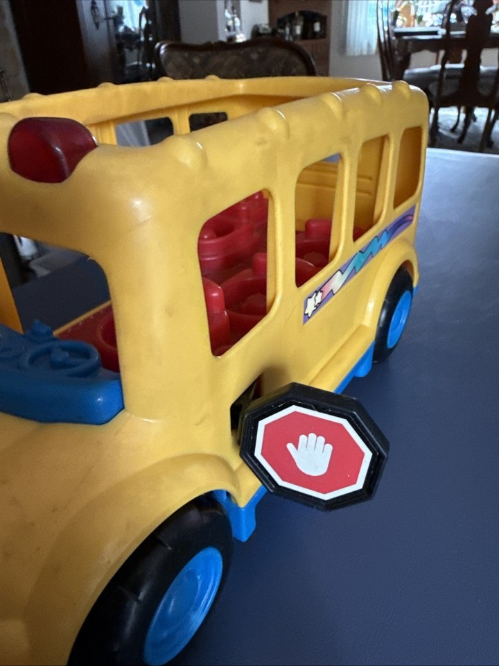 Fisher Price Little People Yellow School Bus Figure 2005 Lights Sound ...