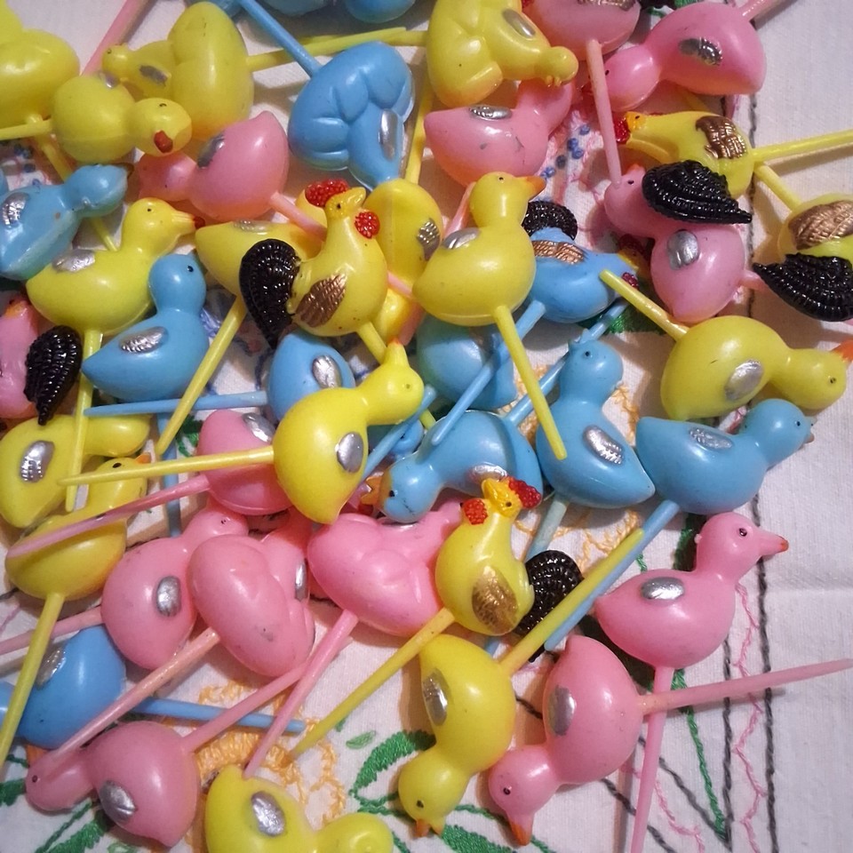 50 Vintage Plastic Easter Cupcake Picks Ducks Chicks Roosters *Read ...
