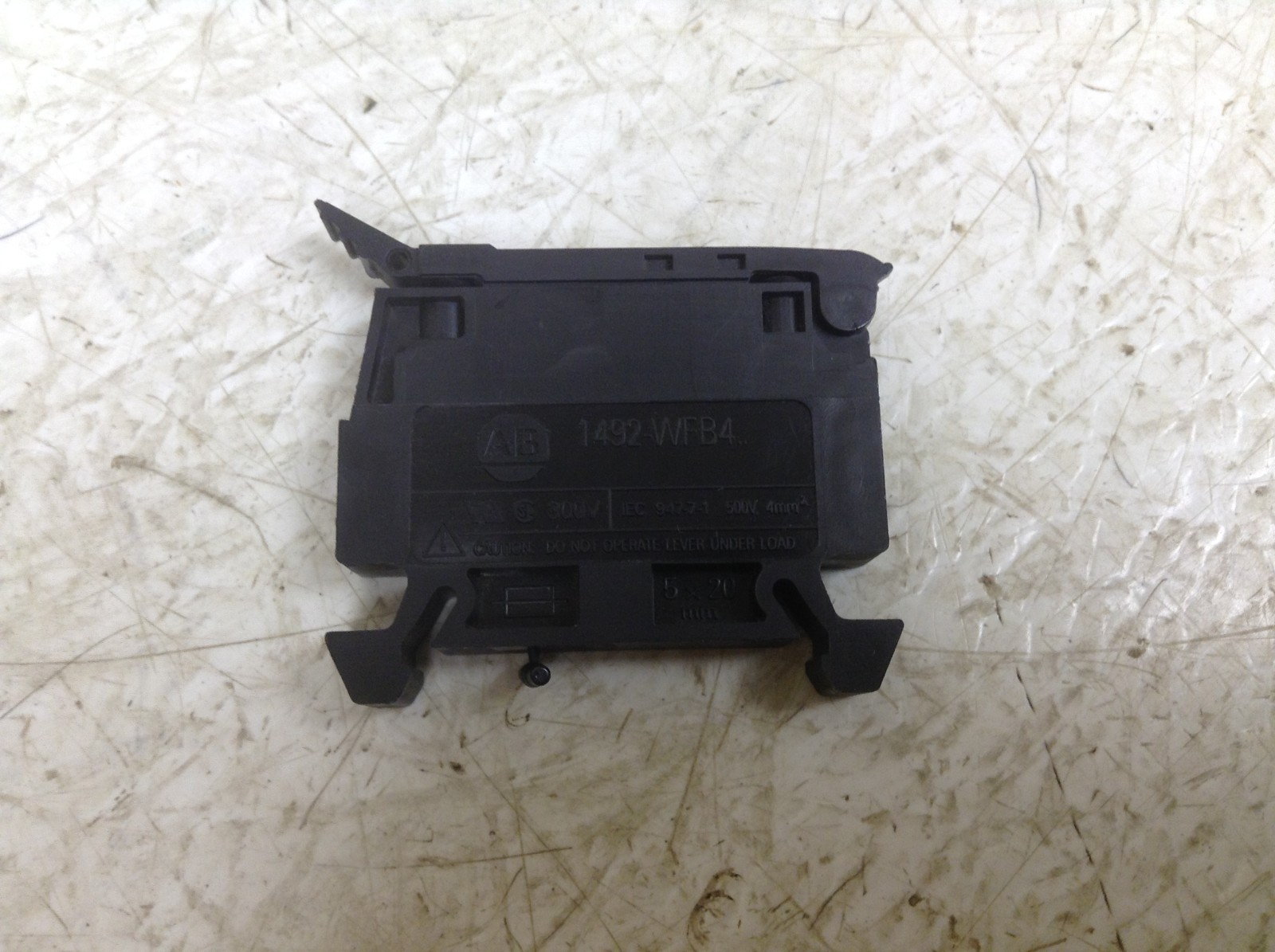 Allen Bradley 1492-WFB4 Fuse Holder Clear Indicator 1492WFB4 | eBay