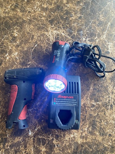 Snap-On 7.2V Screwdriver with Charger Battery and Flashlight | eBay