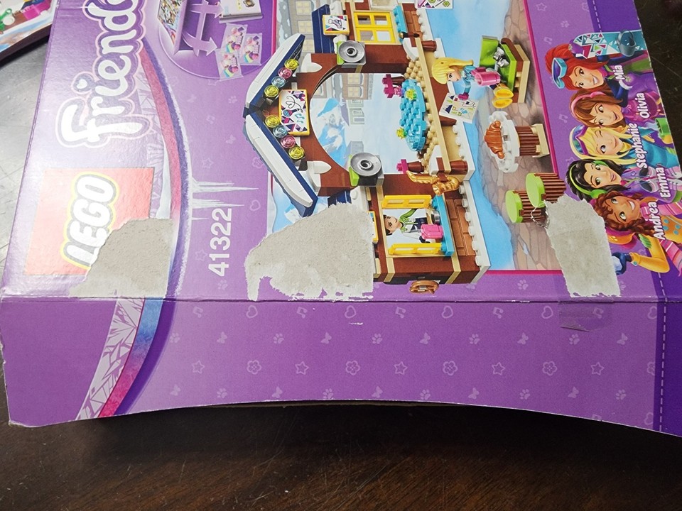 LEGO Friends Snow Resort Ice Rink 41322 Complete With Instructions And ...