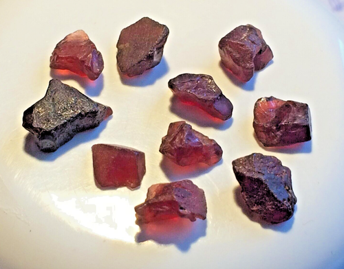 Garnet Faceting Rough Very Clean Beautiful Grape Garnet 10 Stone Parcel ...