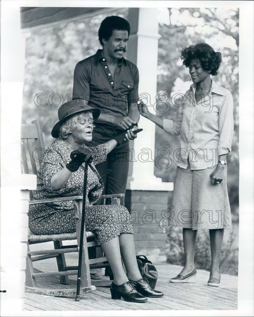 1977 Press Photo Rob Hooks Cicely Tyson Minnie Gentry Old Sweet Song TV ...