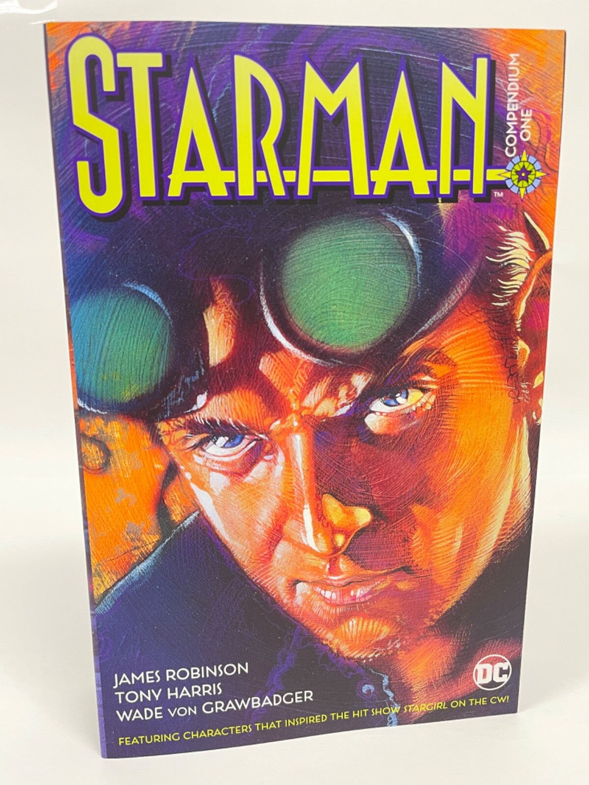 Starman+Compendium+%231+%28DC+Comics%2C+October+2021%29 for sale online ...