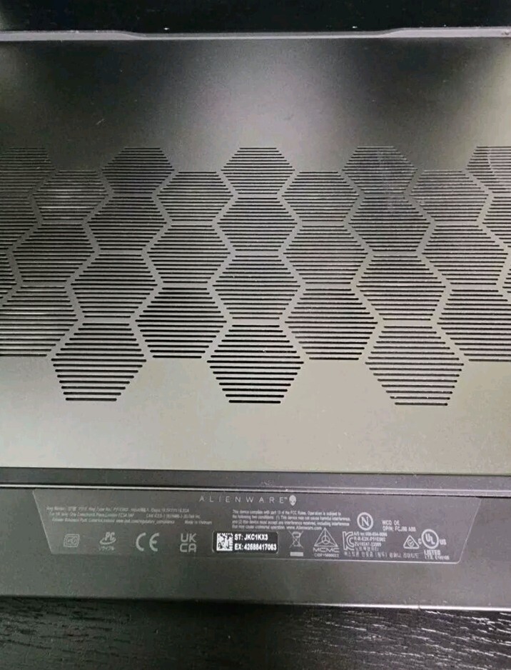 Alienware M18 R1 Laptop Gaming AMD Ryzen-9 32GB Ram 1TB NVMe NVIDIA RTX ...