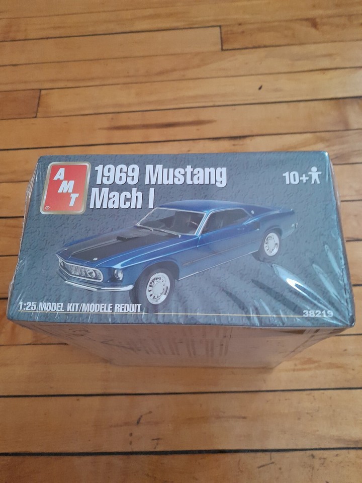 AMT 1969 Mustang Mach 1 Kit #38219 1:25 scale Factory Sealed | eBay