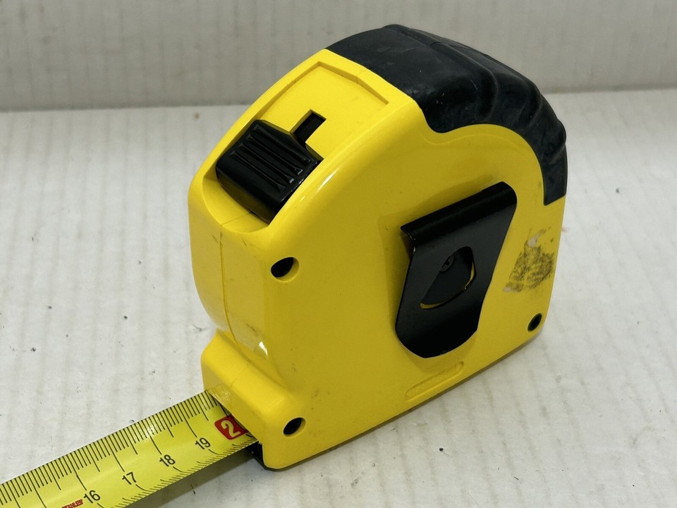 STANLEY Dynagrip Measuring Tape 10m Width 25mm Metric only 33-602 | eBay