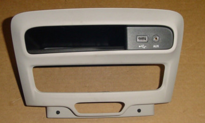 17 18 19 20 Chrysler Pacifica Dash USB AUX Jack Cubby Hole Cover ...