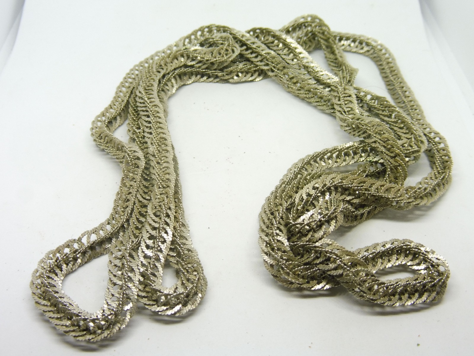 VINTAGE LOW GRADE SILVER BRAIDED CHAIN MEASURING 70 I… - Gem