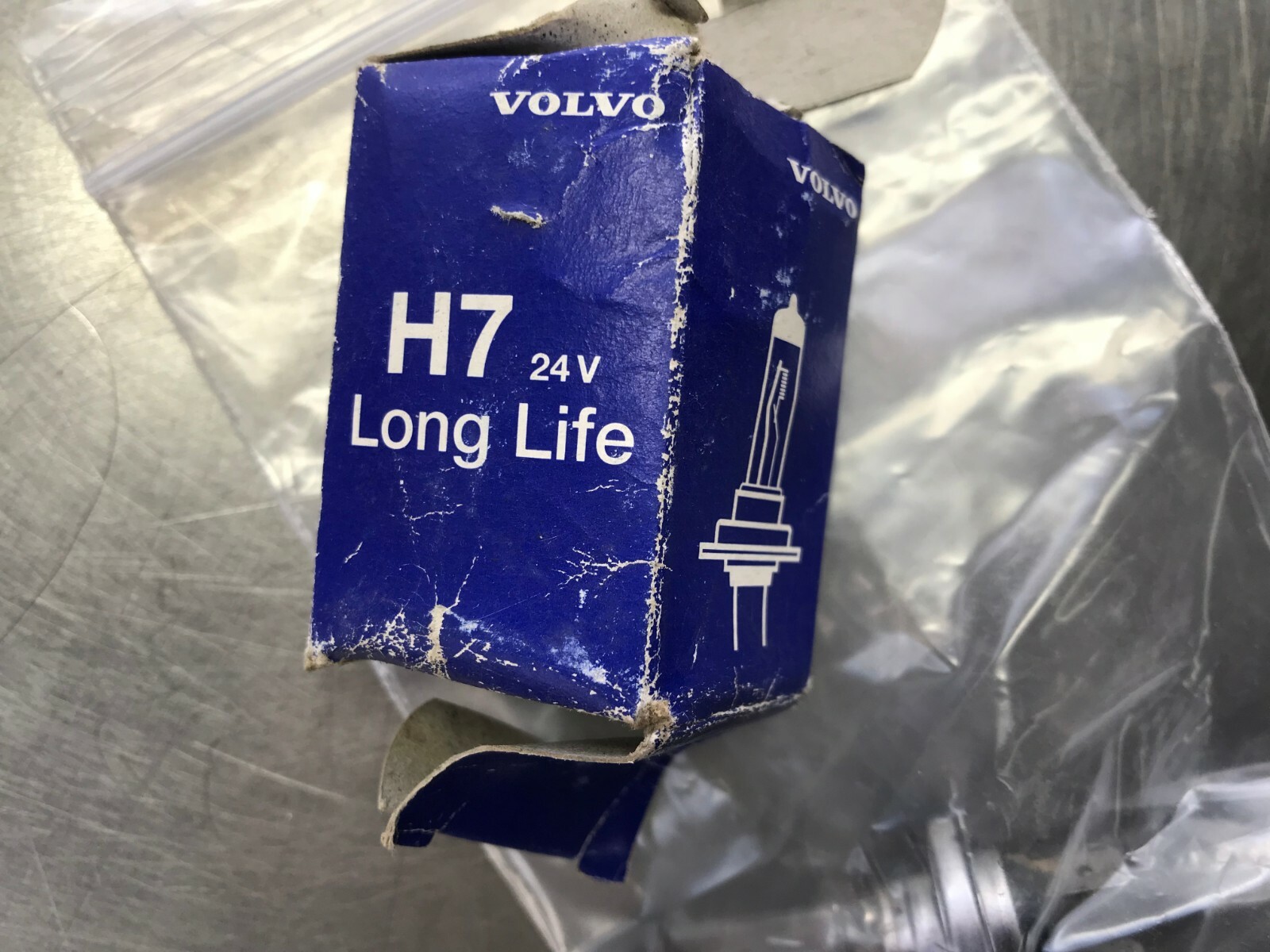 990037 GENUINE Volvo H7 Long Life 24V BULB 70 Watt | eBay