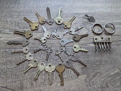 Lot of 27 Vintage Padlock Keys: P&F Corbin, Master Milwaukee, Lockwood ...