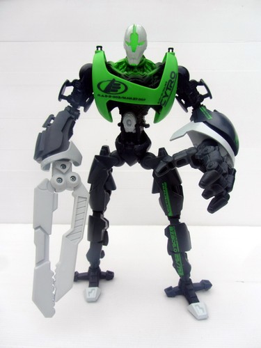 COLLECTABLE 2008 MATTEL MAX STEEL CYTRO N- TEC ROBOT ACTION FIGURE GC ...