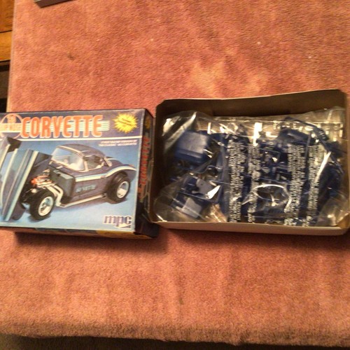 Vintage 1983 '60 Flip Nose Corvette MPC 1:25 Model Kit 1-3725 Factory Sealed | eBay