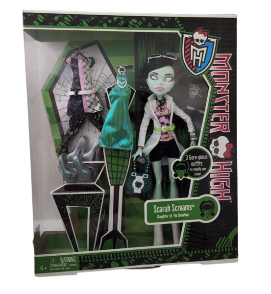 Mattel Monster High Scarah Screams 10.5 in Doll with Fashion Assortment ...