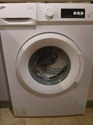 BUSH Washing Machine WMT0712EW Good Condition, 2 Months Old, Working ...