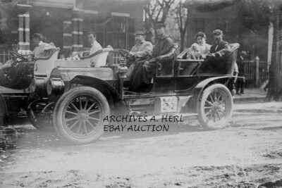 Locomobile 4 cylinder double side-entrance tonneau touring car 1905 ...