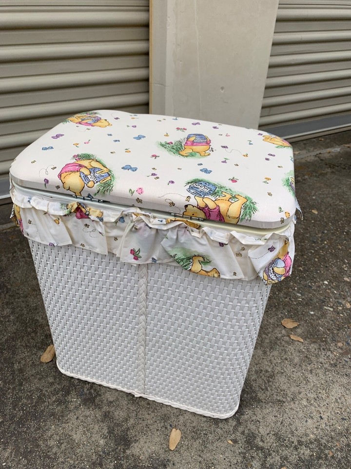 RARE! VINTAGE BADGER CLASSIC POOH CHILDS VINYL WICKER LAUNDRY HAMPER ...