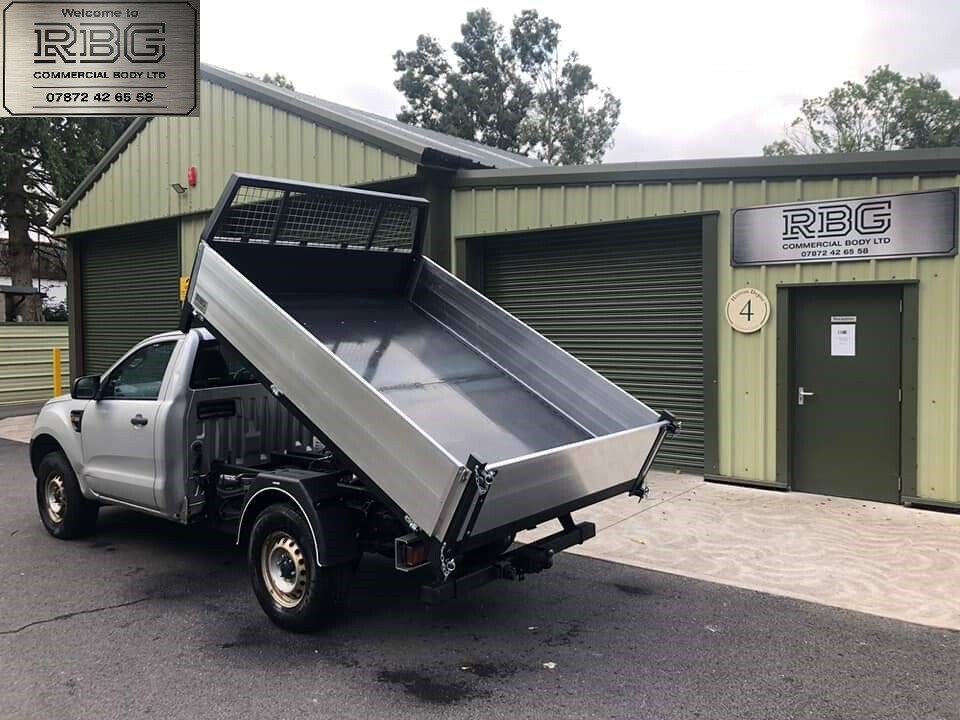 ARB Tipper bodies with aluminium planks for Mitsubishi L200 pickup ...